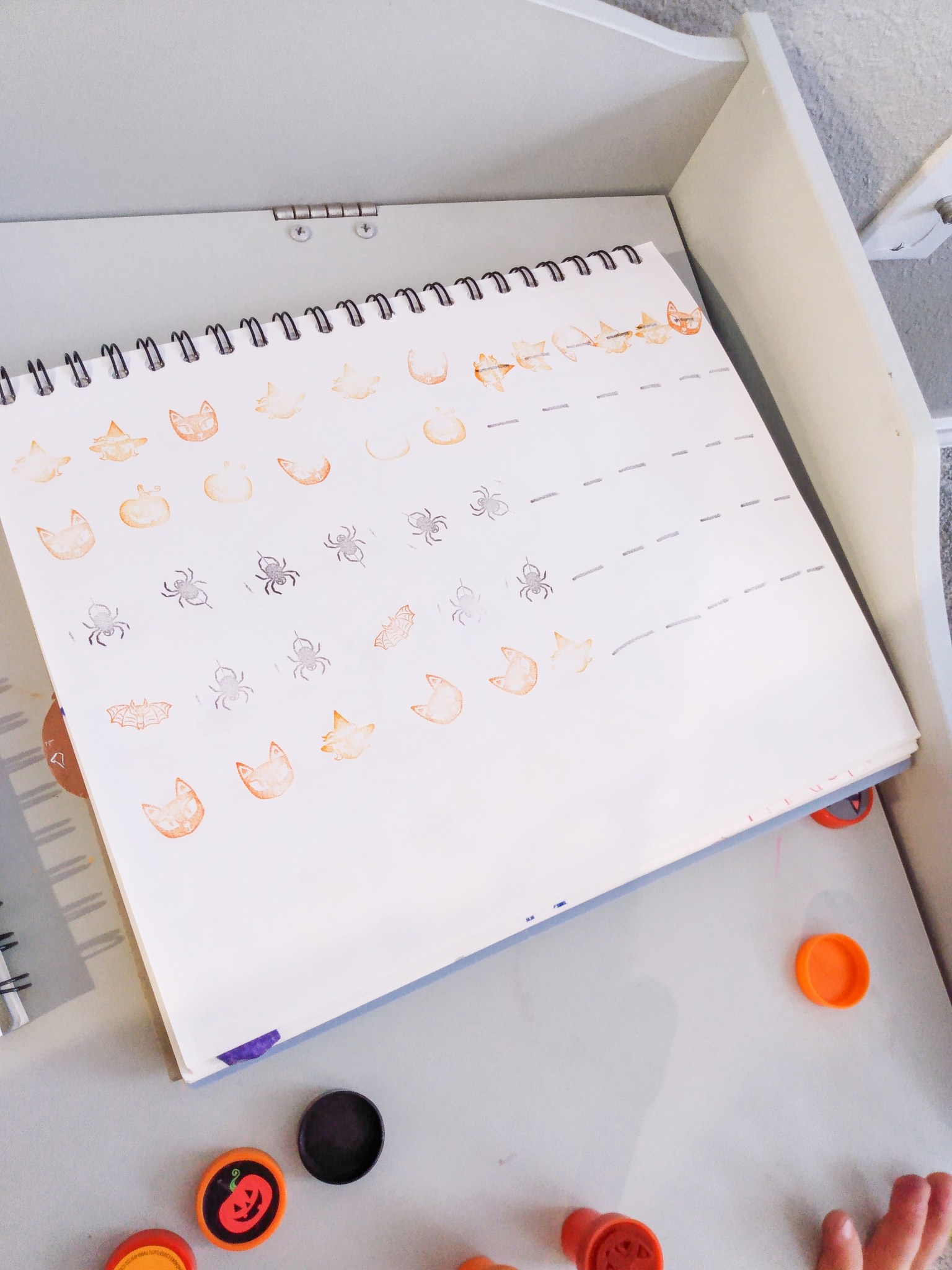 4 Quick Active Learning Journals Using Stamps – The Teaching Nanny